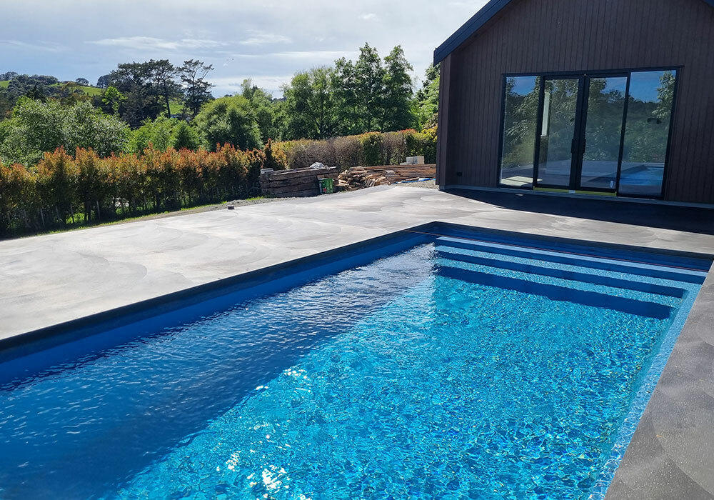 Concrete Pool Surrounds Auckland - Concrete around swimming pool